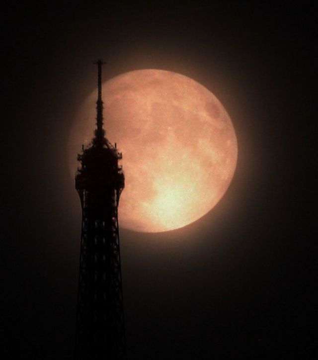 Grande Lua em Paris