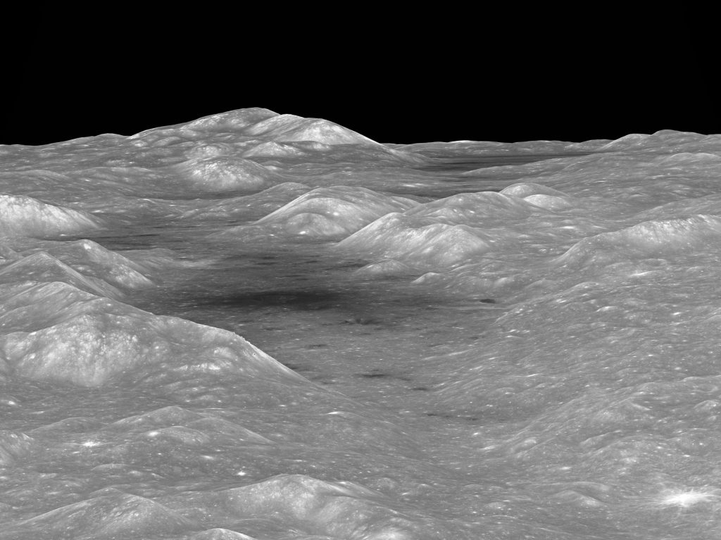 Sobrevoando os picos dos Montes Rook