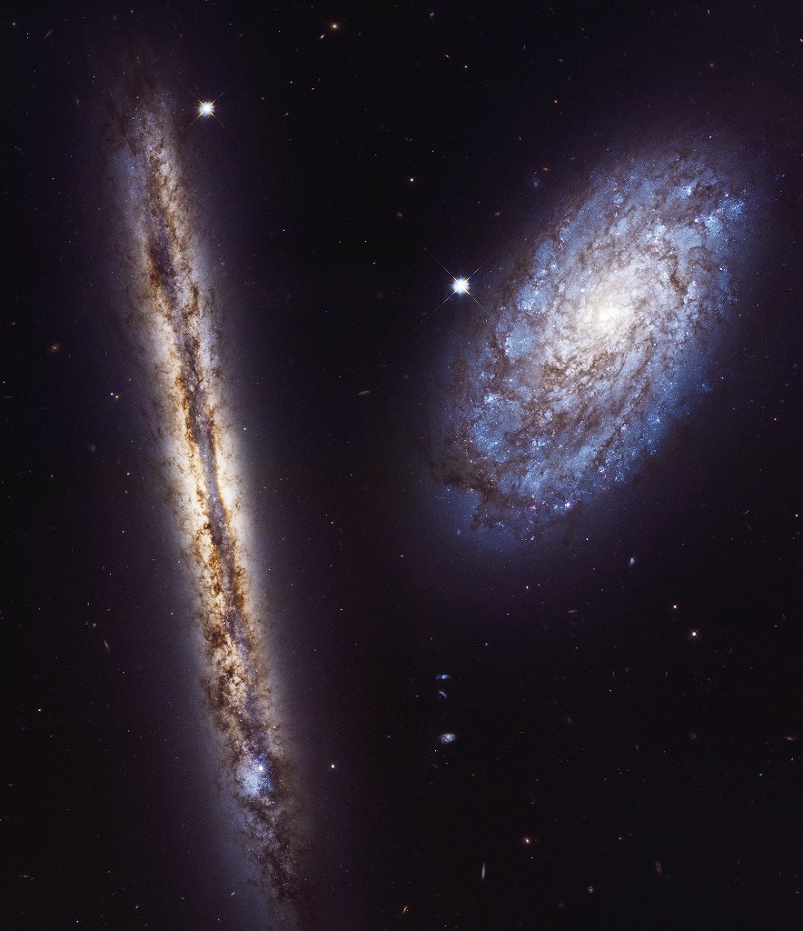 NGC 4302 e NGC 4298